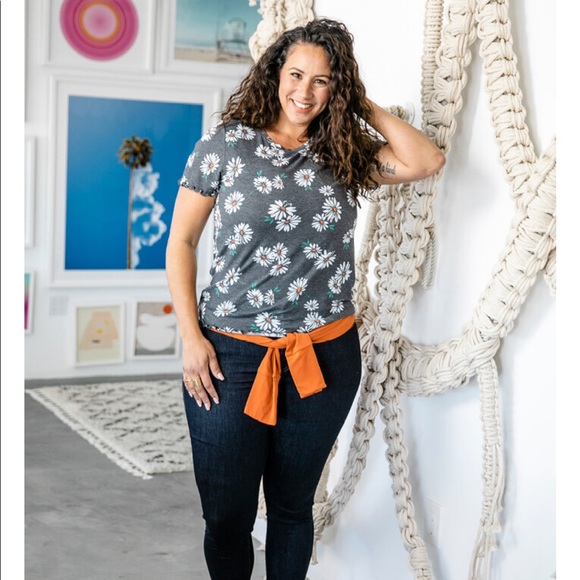 LuLaRoe | Tops | Lularoe Kelly Floral Large Nwt | Poshmark